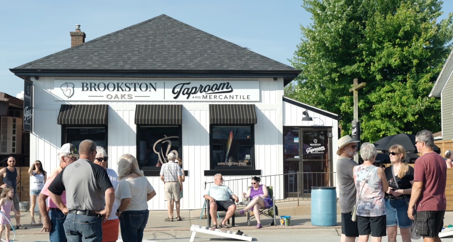The Taproom and Mercantile - Brookston Oaks